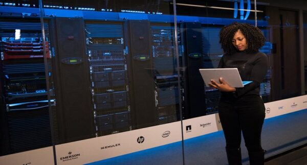 5 Tips For Choosing The Best Server For Your Business - IP With Ease
